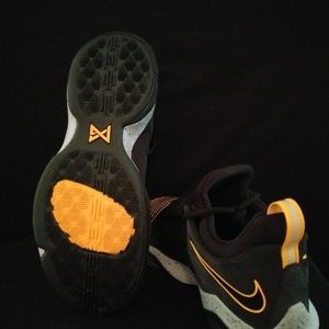 Nike | Shoes | Pg | Poshmark